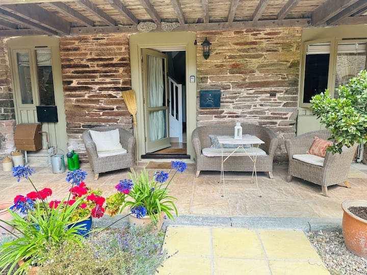 Stylish Guest Suite In Gorgeous Seaside Location - Kingsbridge