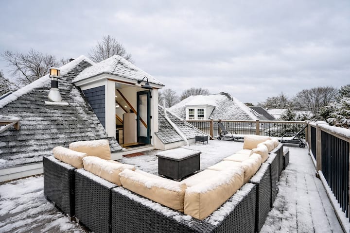 Rooftop Deck | 5 Min To Downtown | Parking - Portland, ME