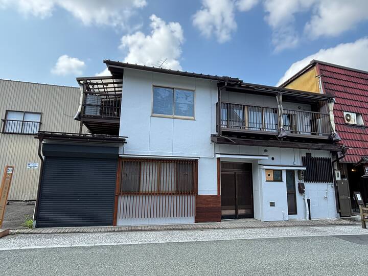 T301桜山八幡宮を望む町屋宿｜古い町並み&朝市徒歩圏｜最大6名泊可 - Takayama