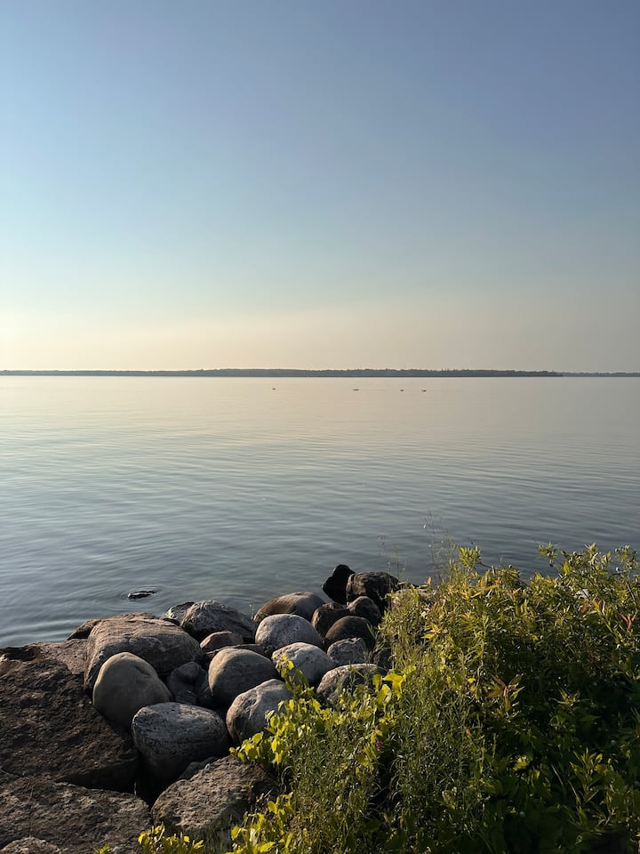 Quaint 4br Cottage On Lake Simcoe - Innisfil