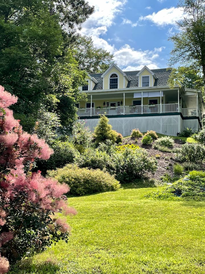 Aerie 2 - Portland, ME