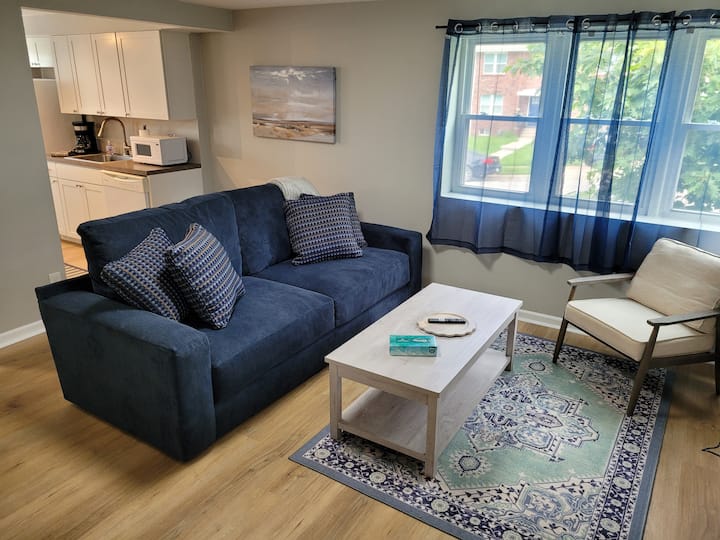 The Mahogany- Near Unmc, Midtown, Blackstone - Omaha, NE