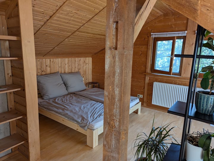 Separate Floor In Charming Wooden House - Valley