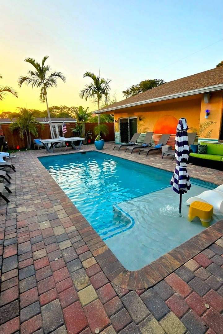 Villa With Heated Pool, Laundry, Ping Pong & More - The Bahamas