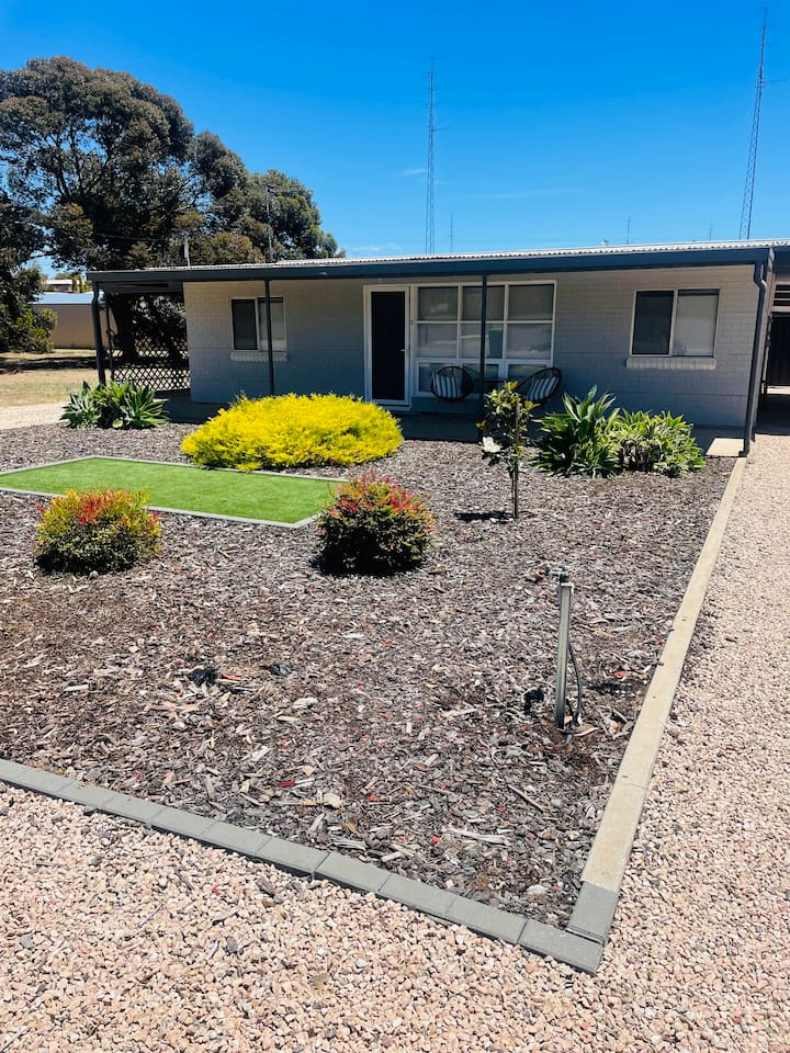 Play On Moontana - Port Hughes