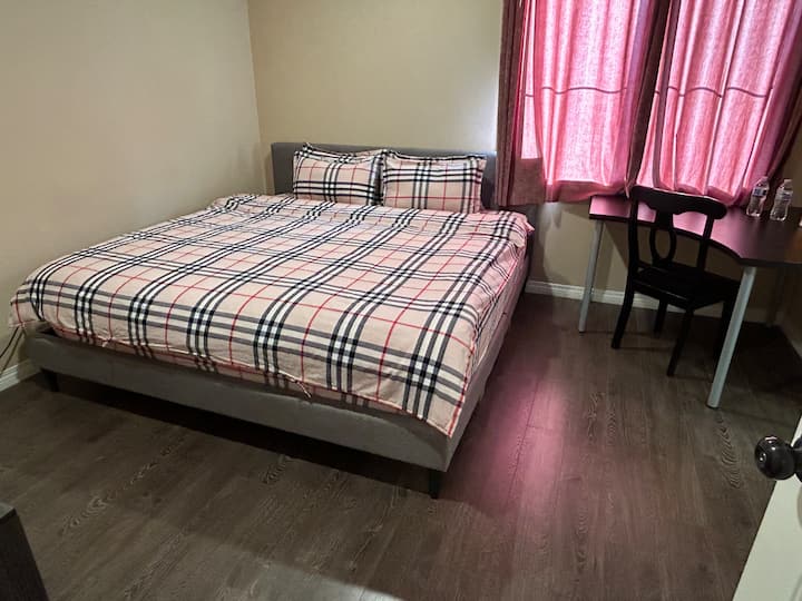 楼上02安静宽敞的套房 - Jurupa Valley, CA