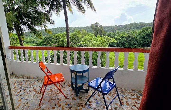 The Balcony Of Dreams & Romance - Mountain View - Goa