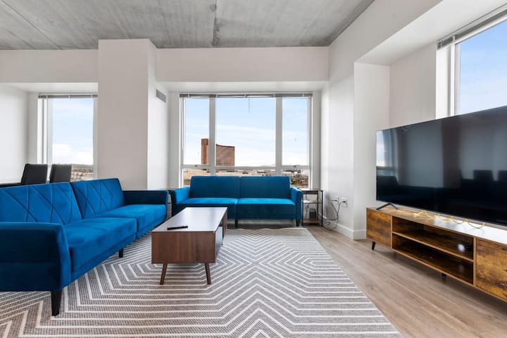 Spacious & Modern 3br 2ba Condo Lake, City View - Boston, MA
