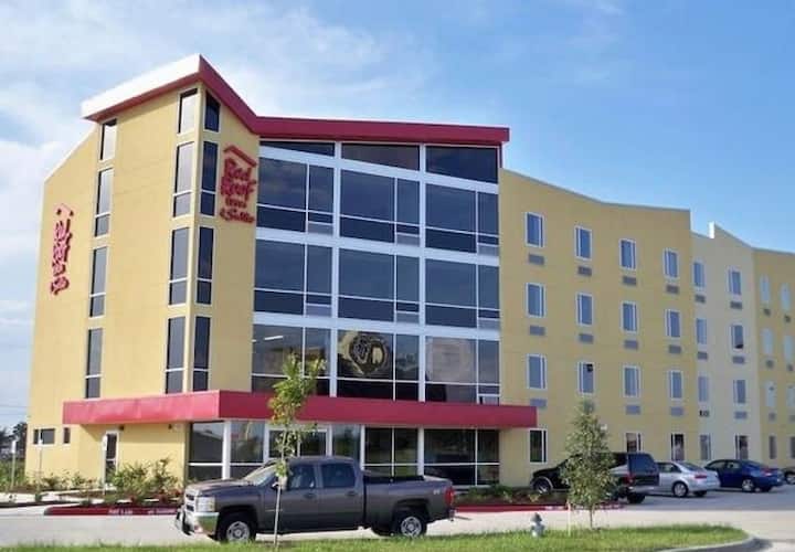 Divine Apprentice Hotel - Beaumont, TX