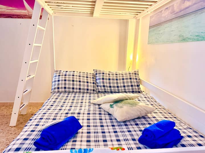 Con Accesso Privato In Spiaggia E Parcheggio - Pomezia