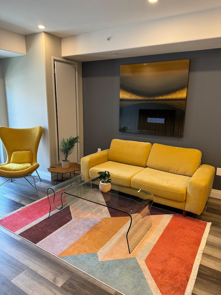 Executive King & Queen Bed Suite Near The Falls - Niagara Falls