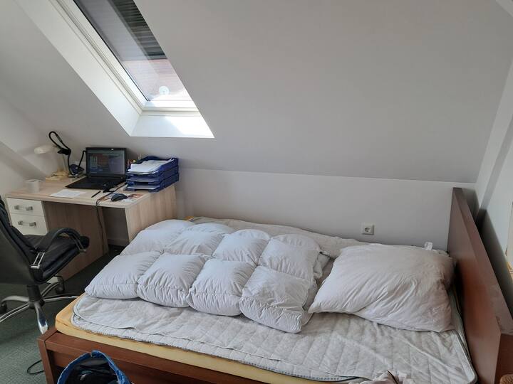 Zimmer In 4er Wg, Lage Nähe Hbf - Augsburg