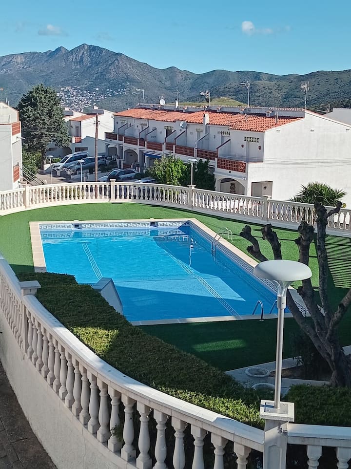 Villa  Plage Piscine Colline Balade Randonnée - Roses