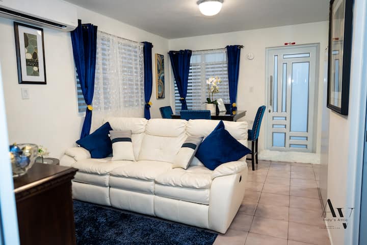 5 Star Indy’s Attic Apt · Terrace + Parking - Guaynabo