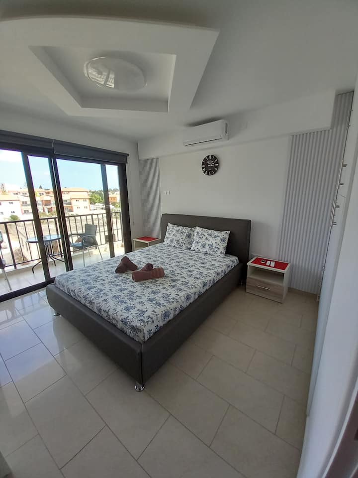 Lovely Modern 1-bedroom Apartment Kato Paphos(104) - Paphos
