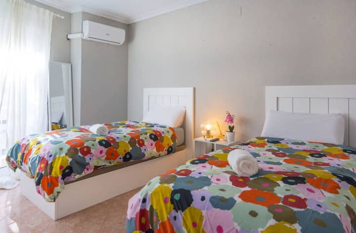 Alicante’s Room 1 - Alicante
