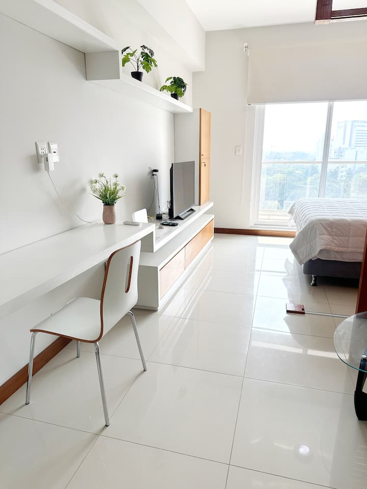 Mono Luminoso Ideal Trabajo Remoto A 50mt Shopping - Asunción