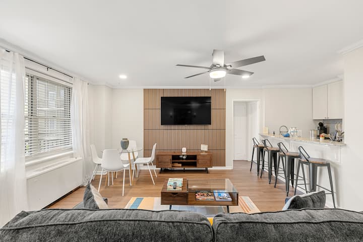 High-rise Studio | Walk To Atlanta Attractions - Atlanta, GA