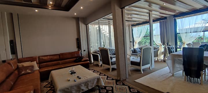 Deniz Manzaralı Havuzlu Tatil Evi - Esenyurt