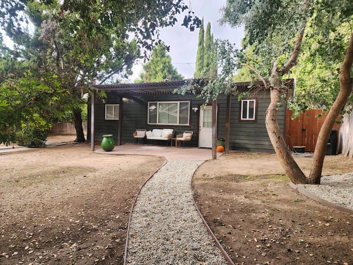 Rose Bowl Mountain Hideaway - Altadena, CA