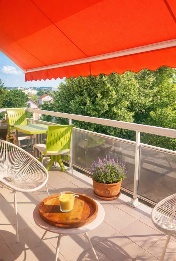 Appartement 37 M2 Avec Parking Gratuit+terrasse - Hauts-de-Seine