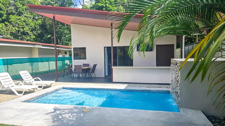 Little Creek Lodge -