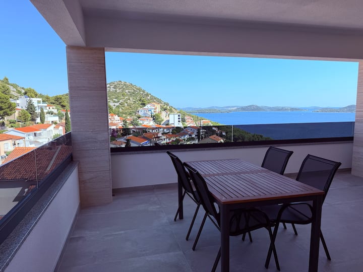 Apartman S Pogledom Na More - Murter