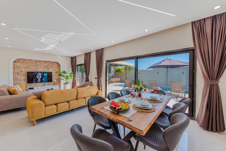 Kaş-kalkan, 3 Yatak Odalı Geniş Villa Berathan - Ova