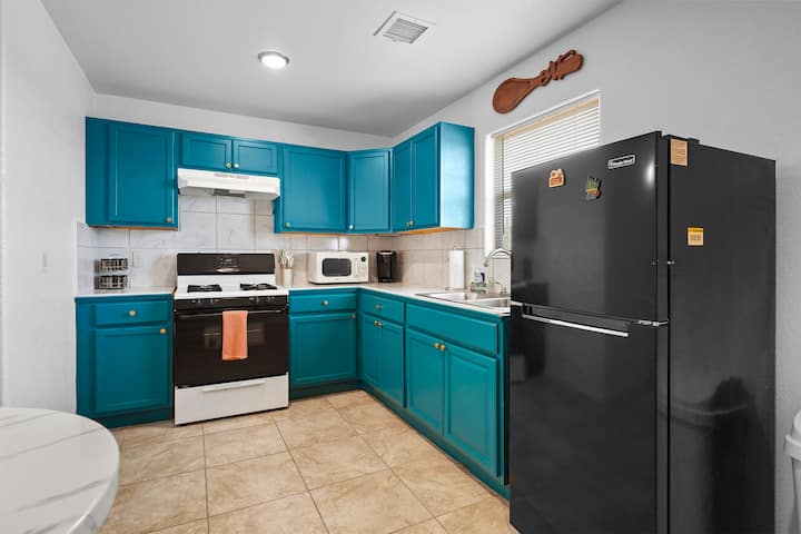 1bd/1b Cacti Apartment - El Paso, TX
