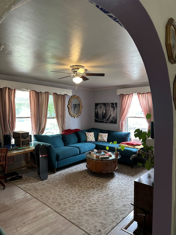The Rose Of North Knox: A Bohemian Getaway - Knoxville, TN