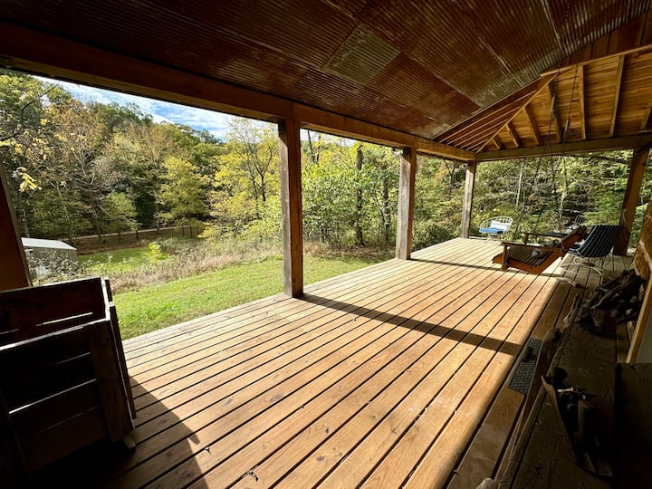 New Listing- Tecumseh Trail Cabin - Nashville, IN
