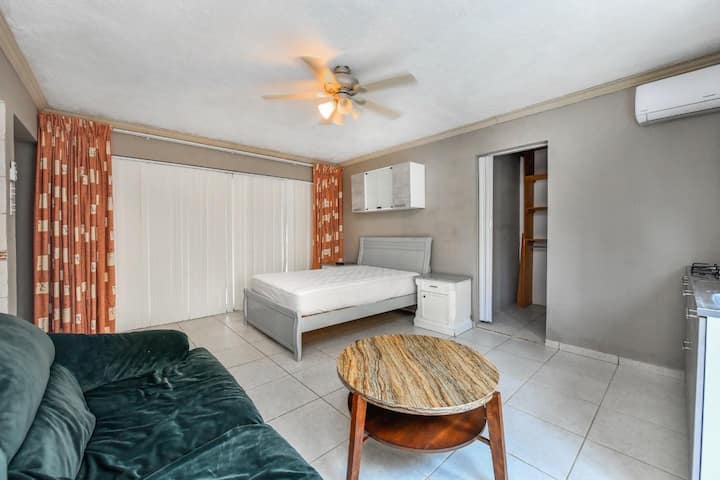 Cozy Studio 10 Min Walk To Beach - Aruba