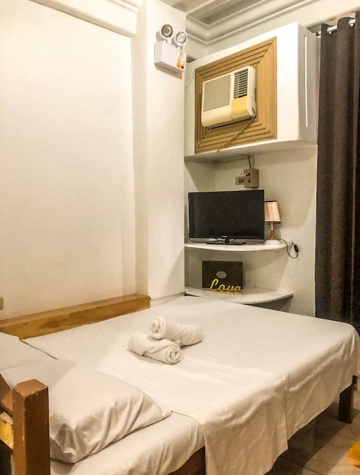 Deluxe Room Good For 2pax (1a) With Cr - Surigao City