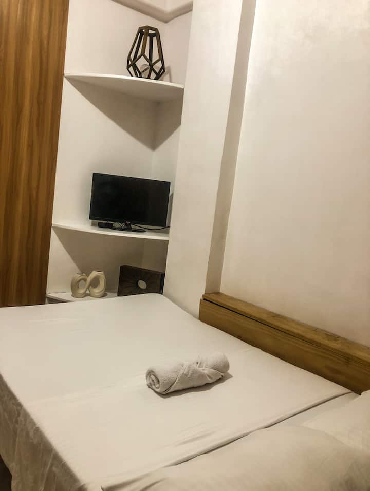 Standard Room Good For 2pax (1bcommon Cr) - Surigao City