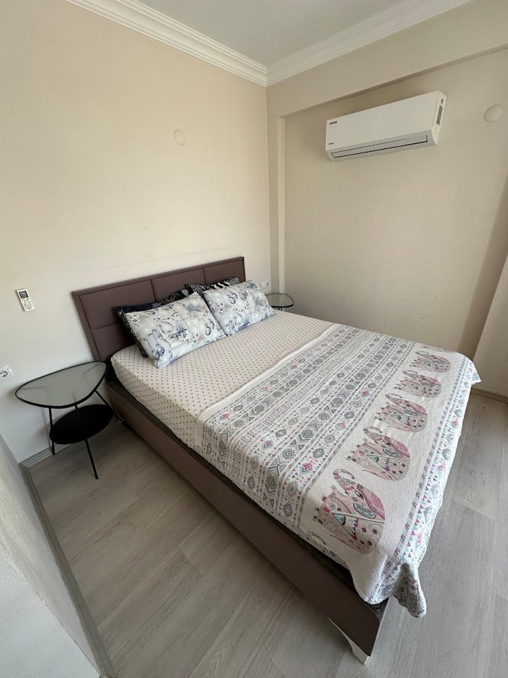 1+1 Fethiye'de Merkezi Otoparklı Full Eşyalı Daire - Fethiye