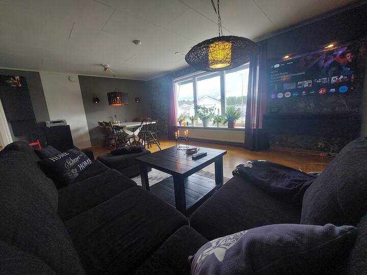 Mora, Hela Huset. - Mora