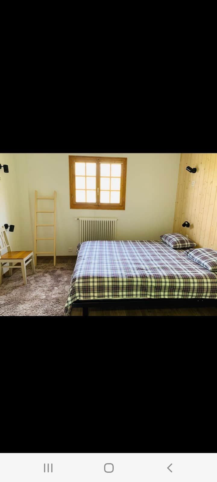 Double Bed Room Shared Bathroom - Montriond