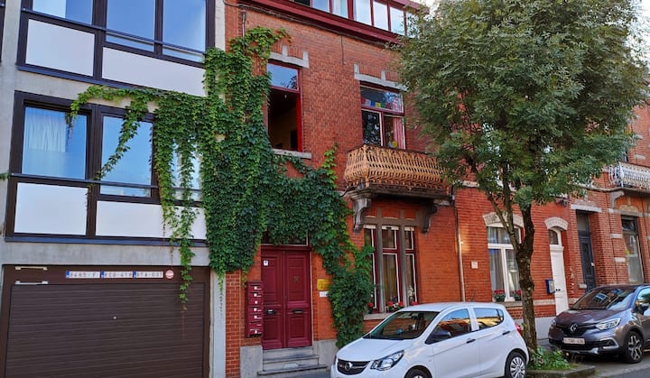 Chambre "Kot" Sympa *";"* - Mons