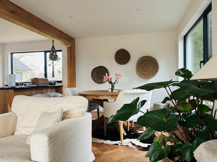 Bungalow With Big Garden + New Bathroom - Venlo