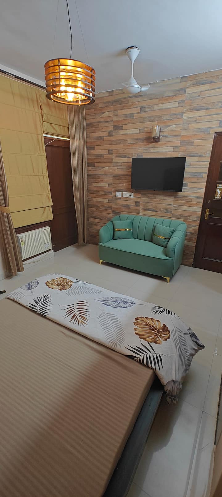 2 Bhk Apartment In South Delhi - New Delhi