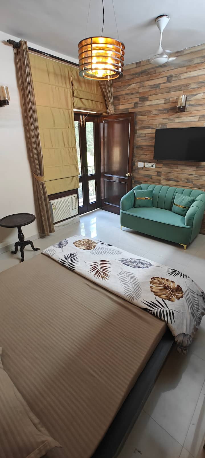 2 Bhk Apartment In South Delhi - New Delhi