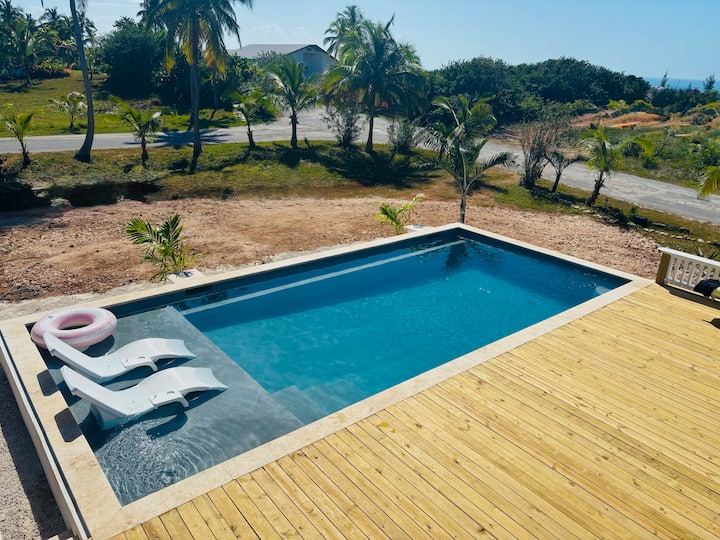Modern Island Cottage Sparkling Pool, Walk 2 Beach - The Bahamas
