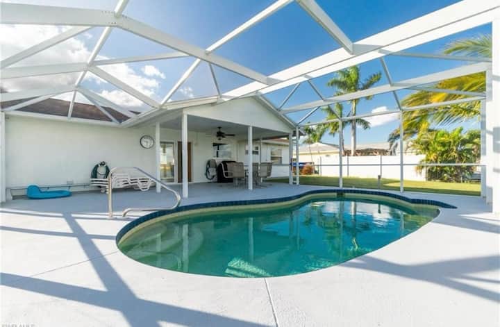 Charming House On A Water! - Port Charlotte, FL