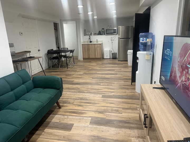 Business District Suite In Downtown Bridgeport - Bridgeport, CT