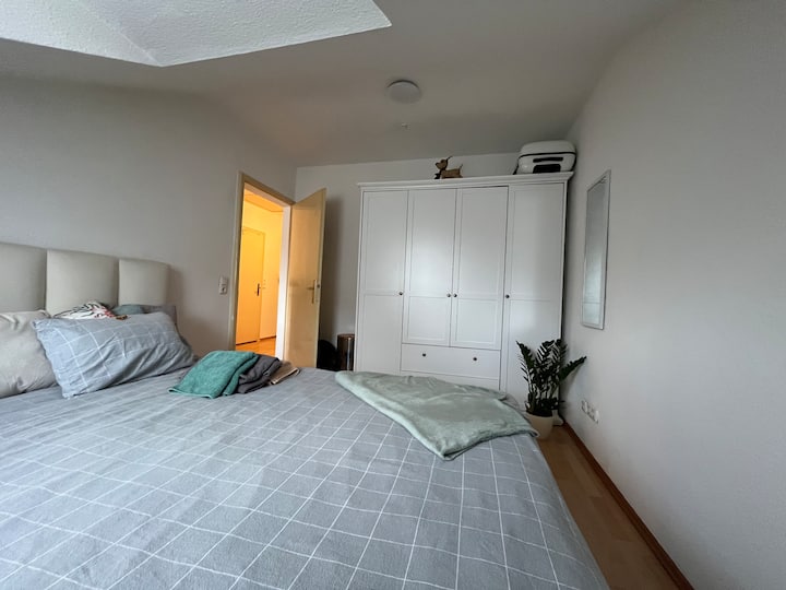 Room With Tempur Bed 180x220 - Cologne