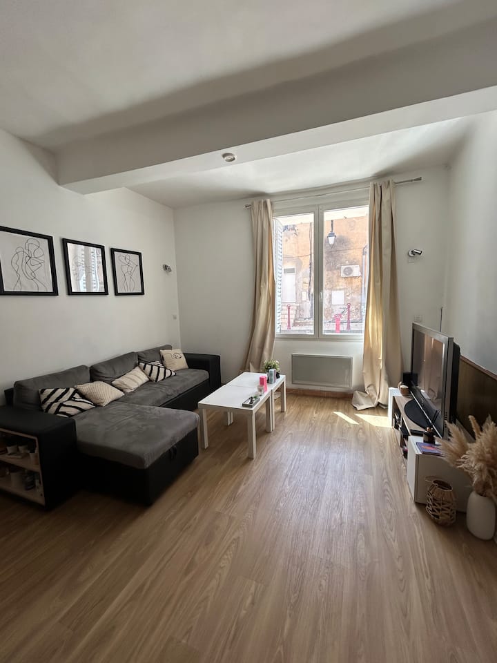 Maison De Village - Cuers
