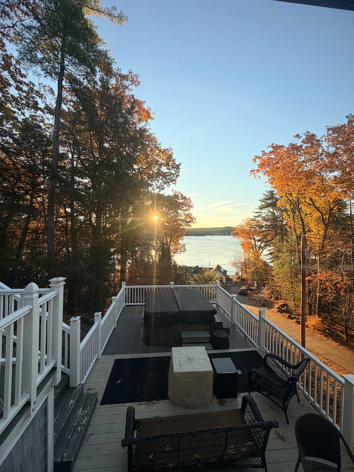 Lake Winnipesaukee Retreat•amazing Views • Hot Tub - Alton, NH