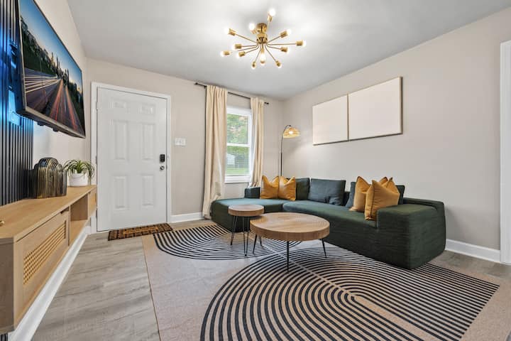 Beautiful & Cozy 4 Bedroom In Atlanta - Atlanta, GA