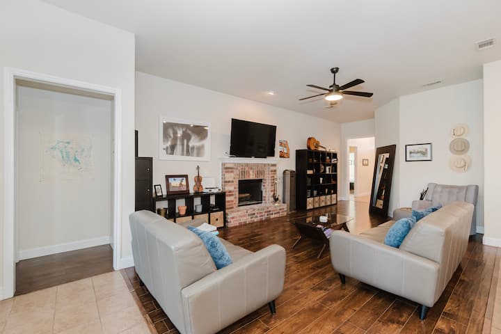 Wagner Street Retreat - Midland, TX