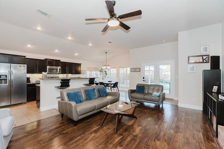 Wagner Street Retreat - Midland